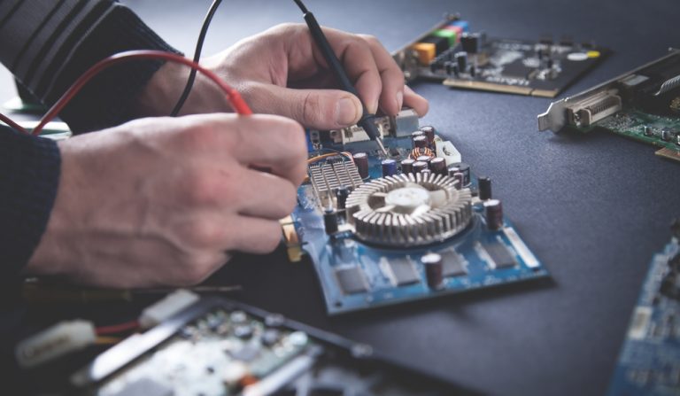 Benefits of Professional Computer Repair | V Tec Pro Stop
